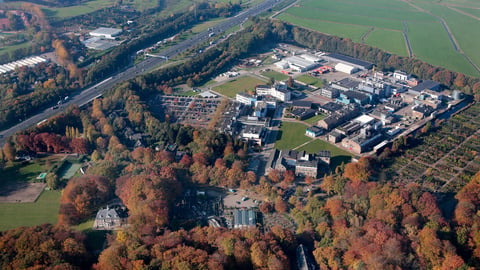 Raad van State over huizen bij fabriek Naarden: ruzie provincie en ...