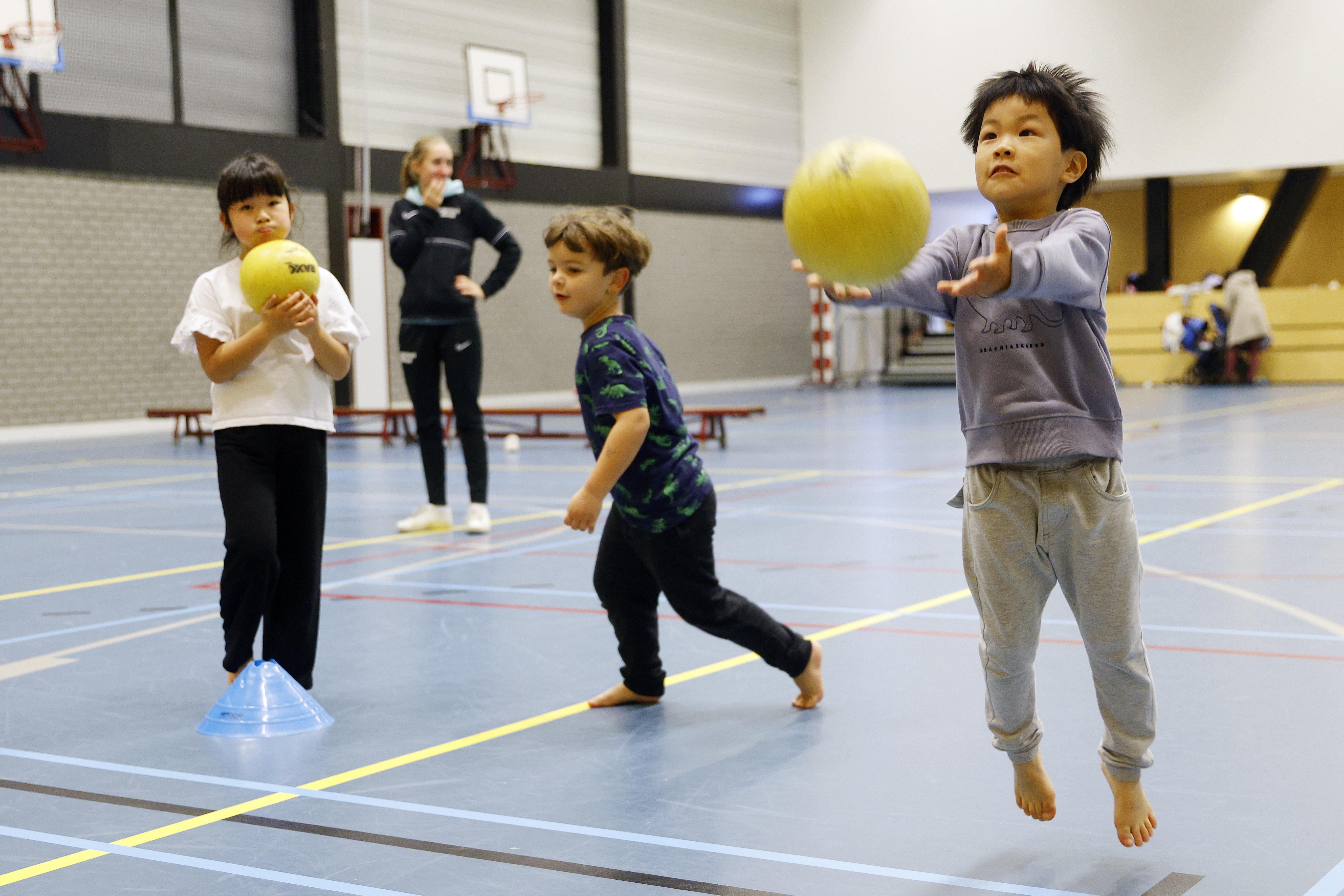 Gratis sportinstuif voor Hilversumse kinderen in de Lieberg: ’Bewegen ...